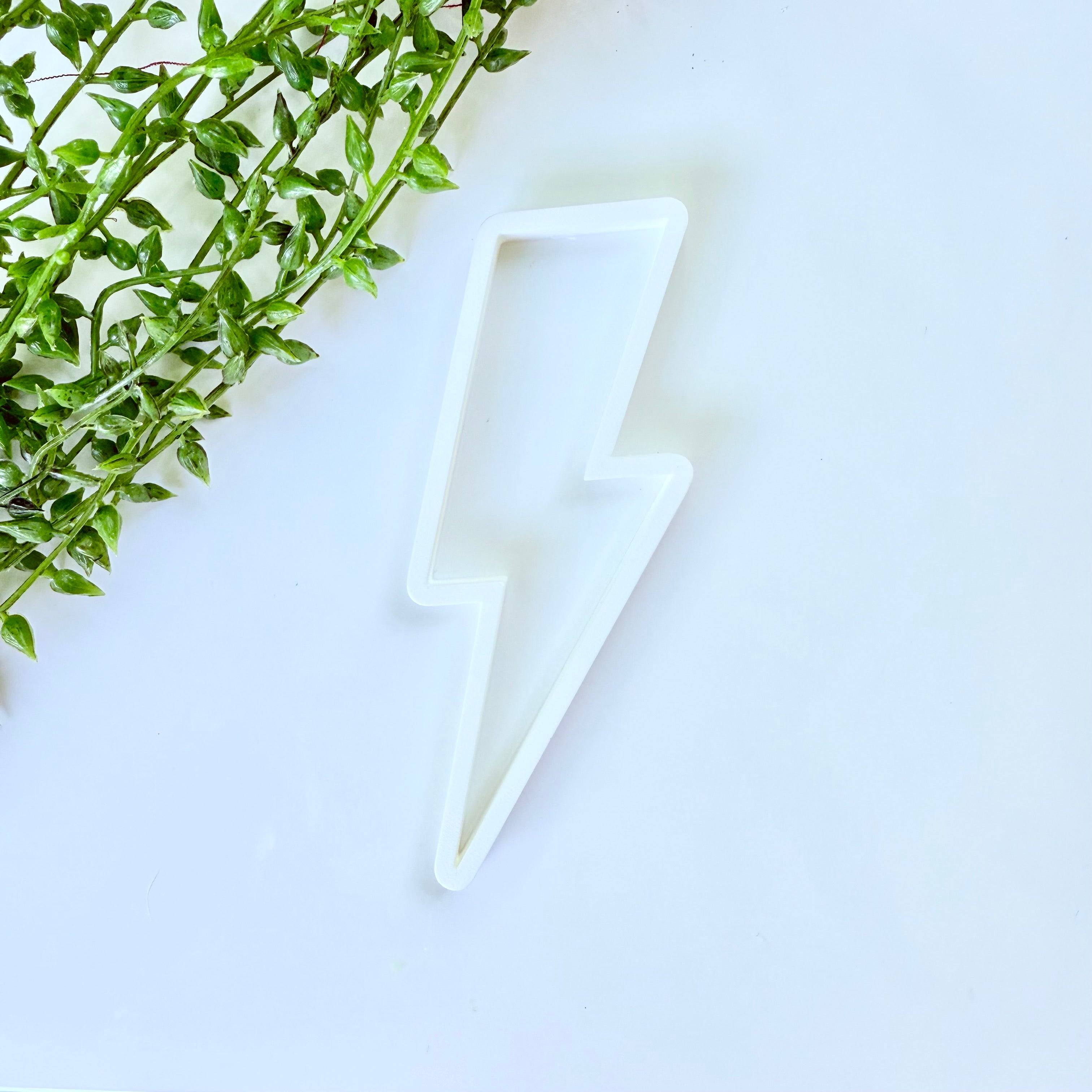 Lightning Bolt Brim Bits – DAM Fancy Creations