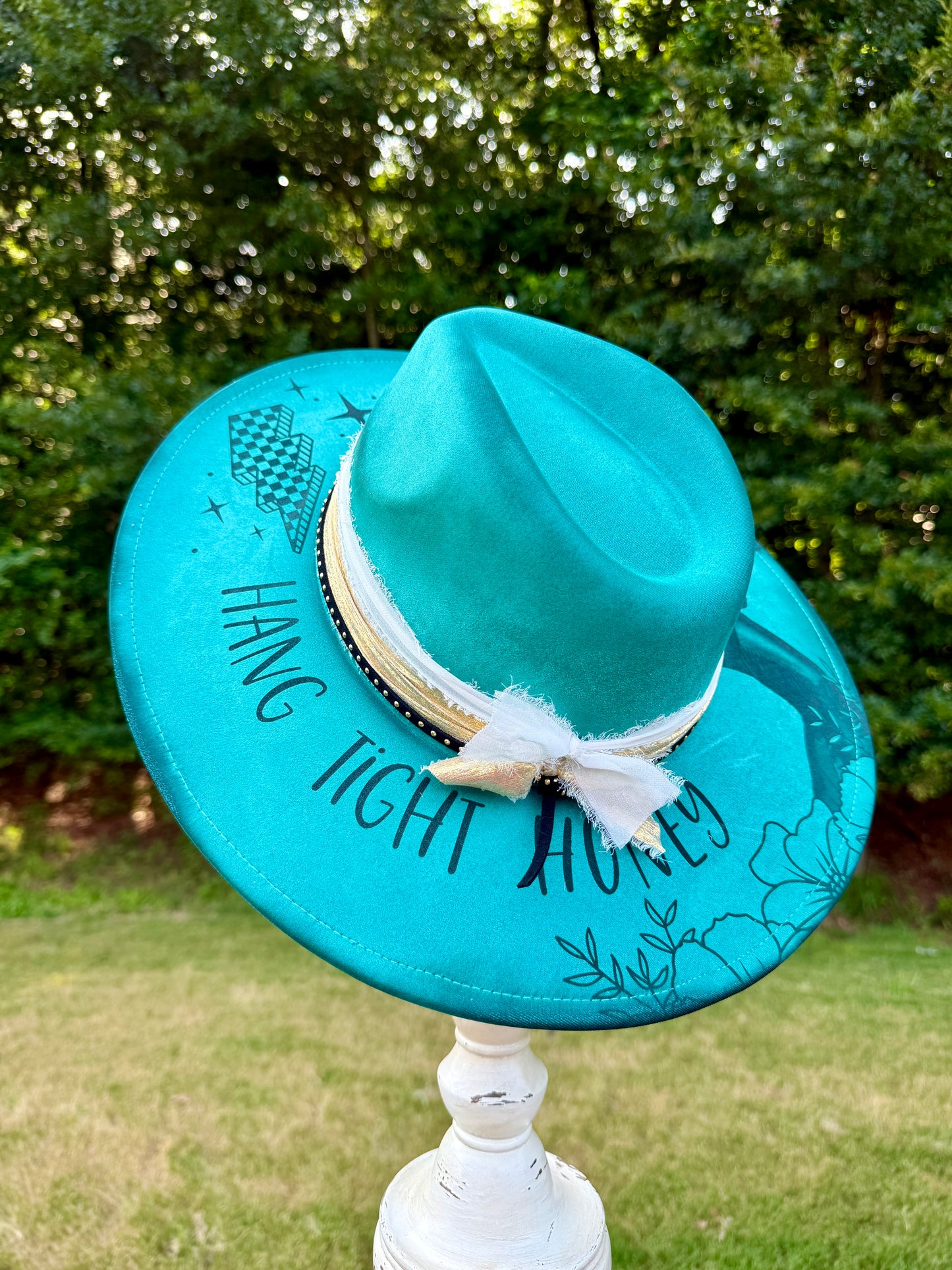 Hang Tight Honey – DAM Fancy Creations